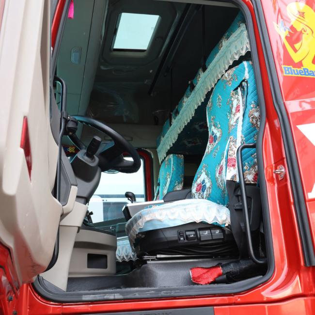 Customized Color 6X4 Sinotruk Chassis Dump Truck with Power Assistancehowo Tipper Vehicle