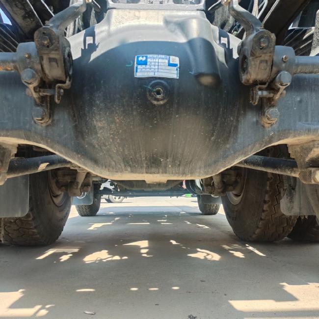 Delong X3000 Powerful Semi-Trailer Tractor Truck for Heavy-Duty Hauling