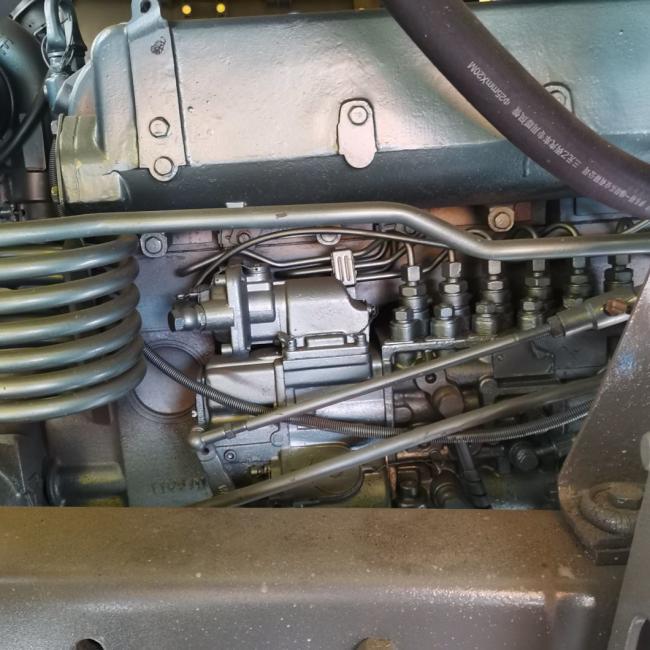 Sinotruck Hauling Truck Used Dump Truck with Hydraulic Steering and 30t Capacity