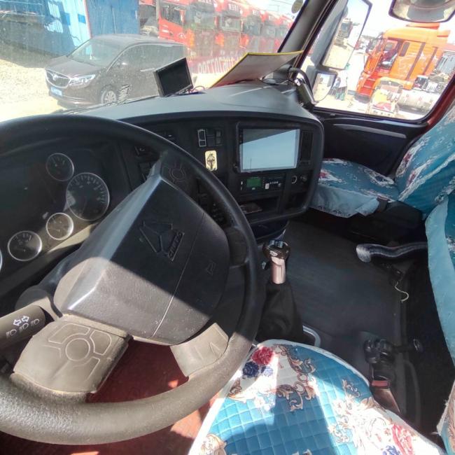 Sinotruk Shacman Tractor Trucks Head 10 Wheeler Transport Heavy Cargo Tractor Truck