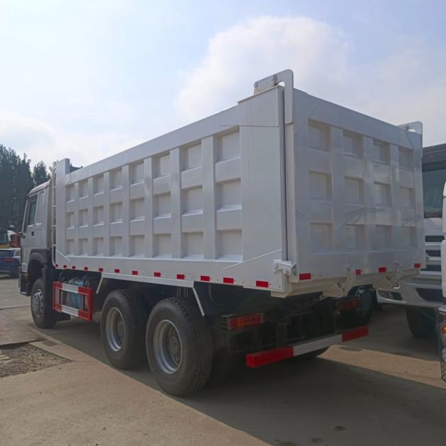 China National Heavy Duty Truck HOWO Euro3 Diesel 371HP6 * 4 Large Heavy-Duty Dump Truck with 10 Wheels and 30 Tons of Scraper or Rhd Manual Dump Truck Transpor
