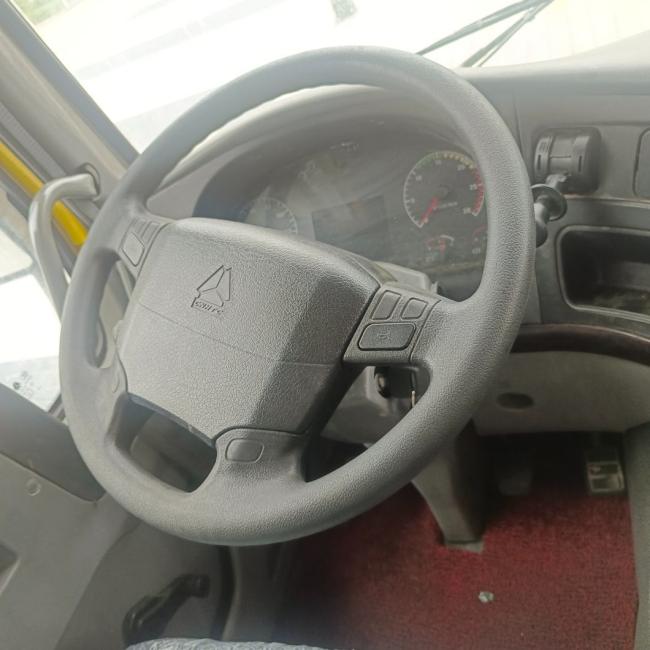 China National Heavy Duty Truck HOWO Euro3 Diesel 371HP6 * 4 Large Heavy-Duty Dump Truck with 10 Wheels and 30 Tons of Scraper or Rhd Manual Dump Truck Transpor