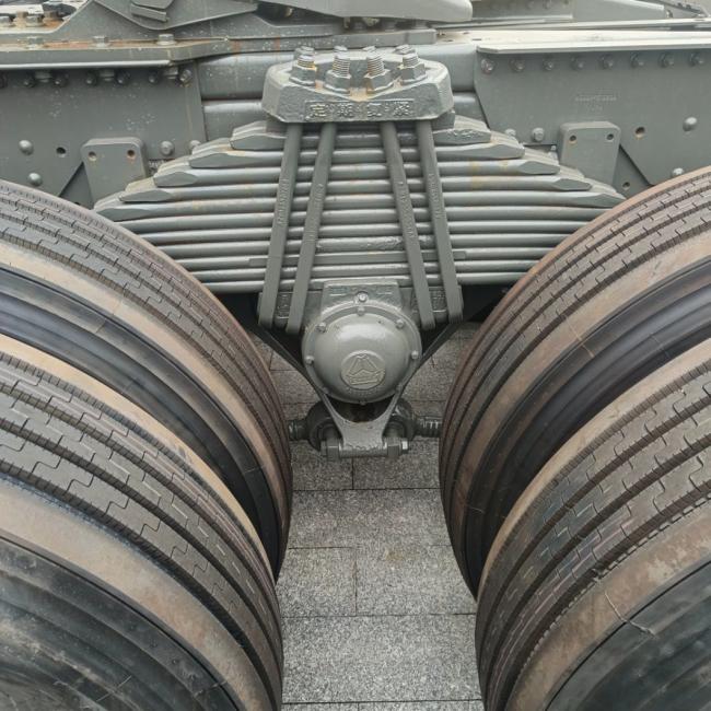 2024 Heavy Duty Transport Truck - HOWO Tractor Vehicle