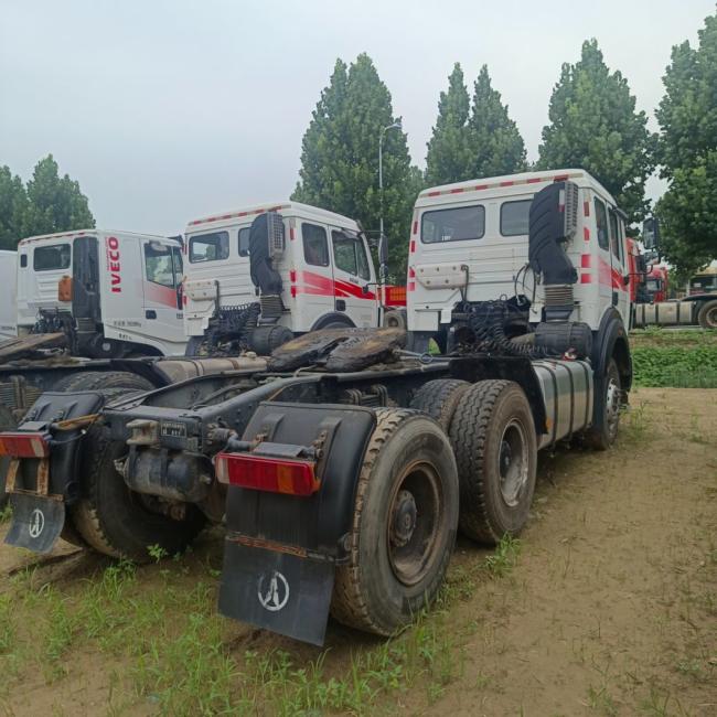 6X4 Beiben Traction Vehicle with Hydraulic Steering Power Assistance