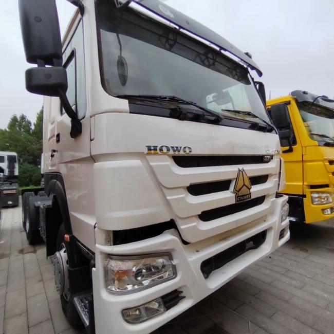 Hydraulic Dump Truck with Sinotruk Chassis and 371HP Power