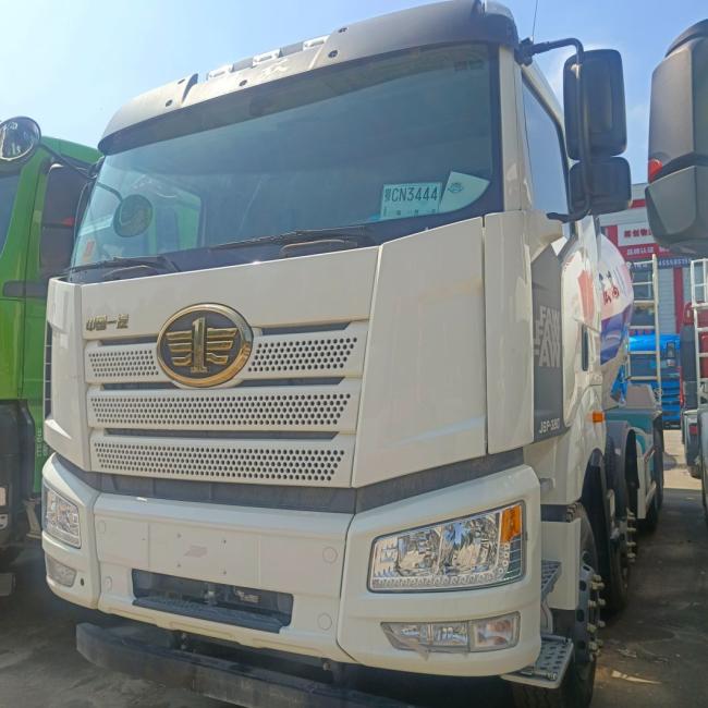 Used Concrete Mixer Truck with Low Mileage and Warranty Affordable Concrete Trucks