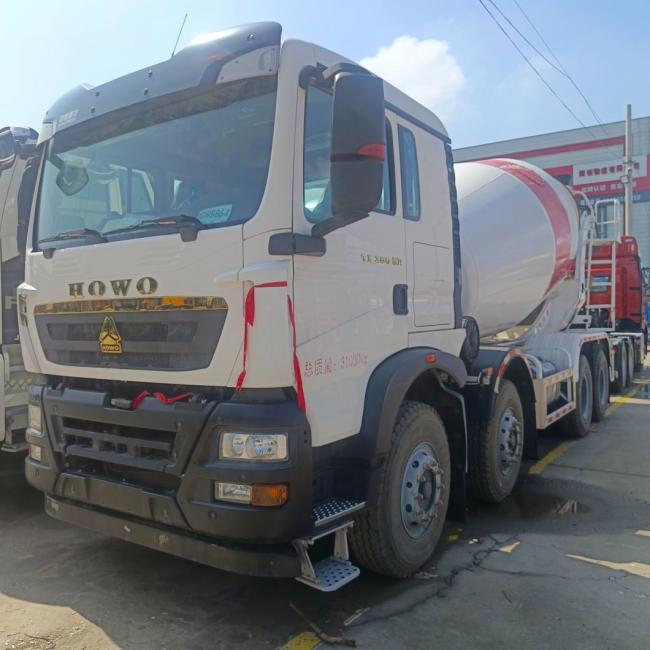 Haowo Heavy Truck Mixing Tractor Cement Mixing Truck Price