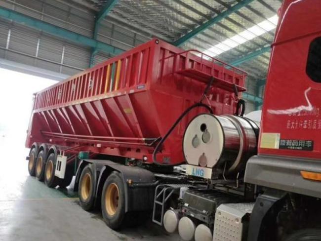Second-Hand/New 8X4 6X4 10/12 Wheel Rear Tip Dump Truck
