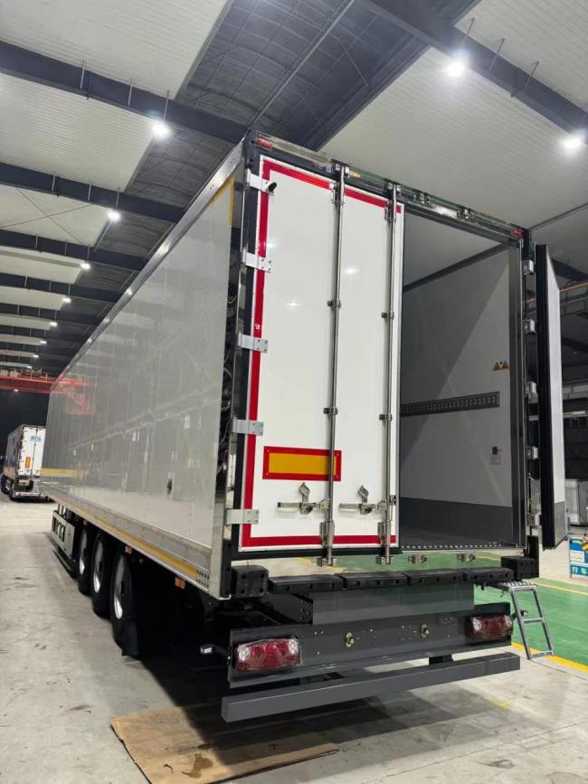 Refrigerated Semi Trailer for Efficient Frozen Food Transport Solutions