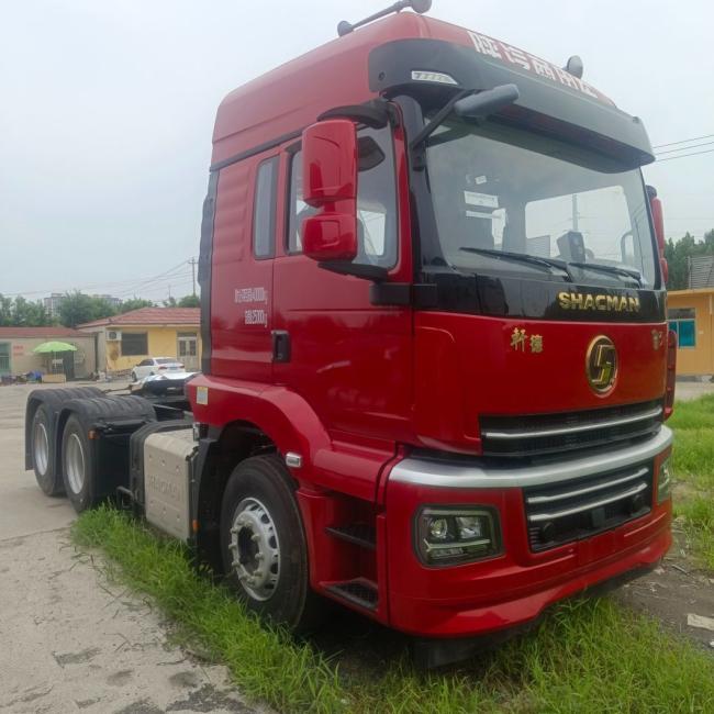 2024 China Shaanxi Automobile Transport Trailer 400L 6X4 Diesel Truck