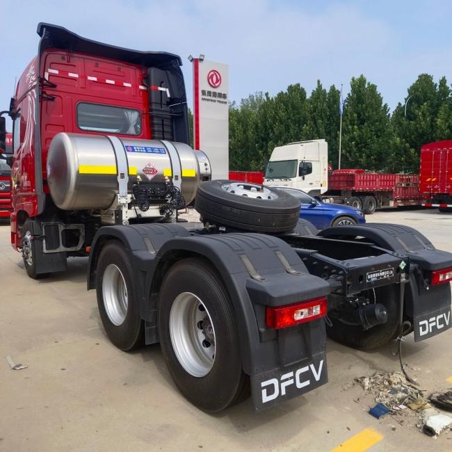 Dongfeng Tianlong 580HP Truck with Automatic Transmission for Traction
