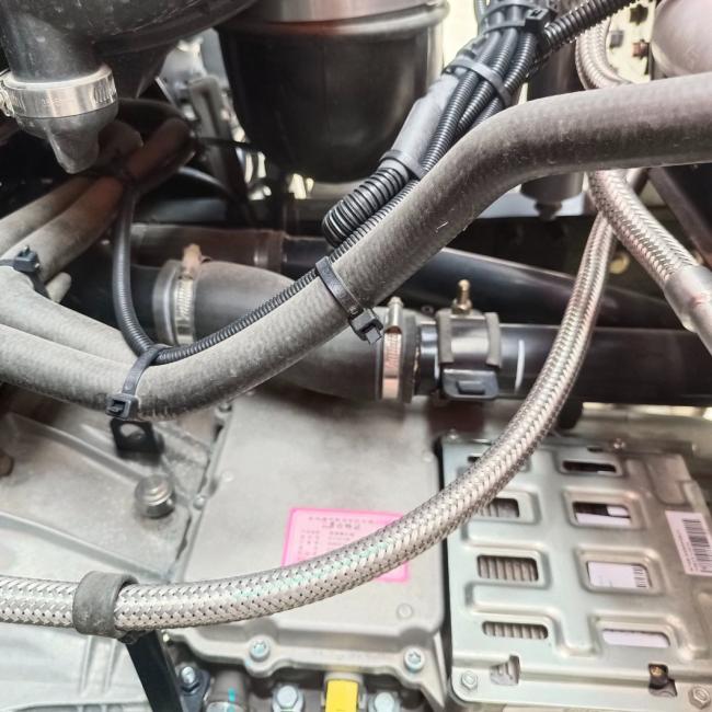 Dongfeng Tianlong 580HP Truck with Automatic Transmission for Traction