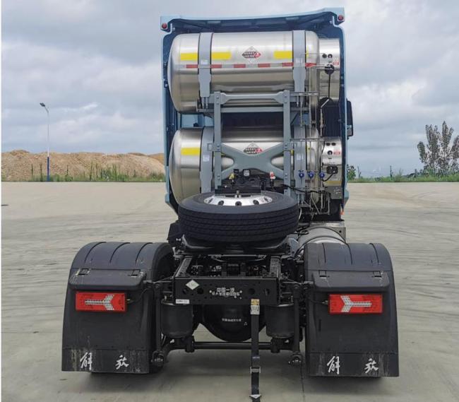 FAW X6000 510HP Tractor Truck for LNG and CNG Fuel