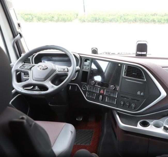 FAW X6000 510HP Tractor Truck for LNG and CNG Fuel