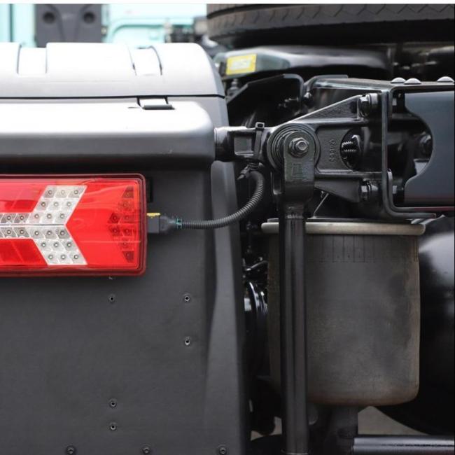 FAW X6000 510HP Tractor Truck for LNG and CNG Fuel