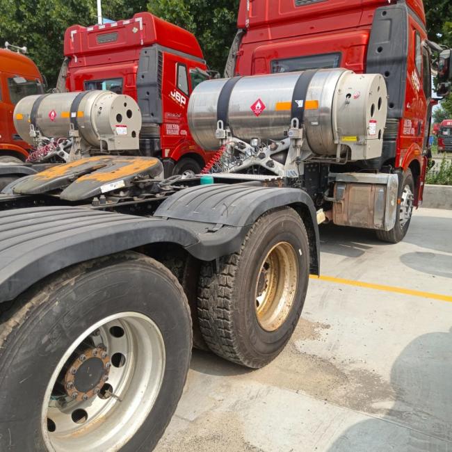 Low Price Sales of Versatile J6p Towing Truck for Freight