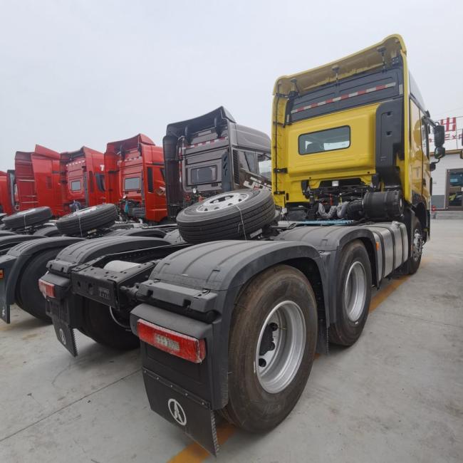 420HP Beiben Tow Vehicle with New Tyres for Tough Jobs