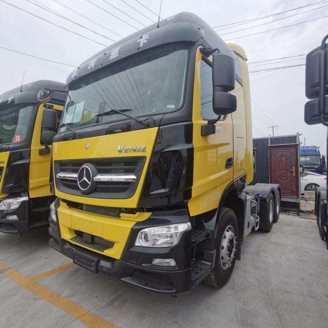 500HP Sinotruk Chassis Heavy Duty Tractor Truck for Sale