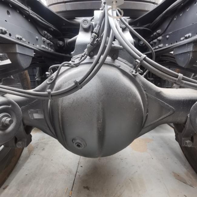 500HP Sinotruk Chassis Heavy Duty Tractor Truck for Sale
