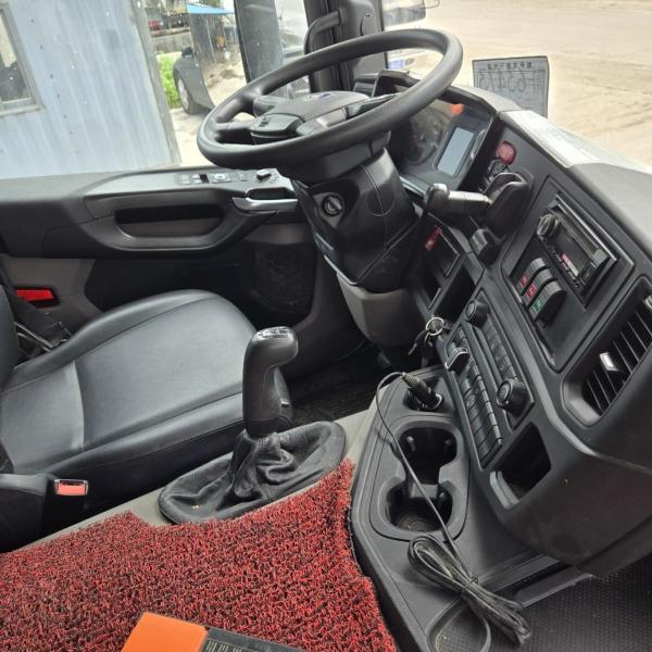 Quality Sinotruk Chassis Dump Trucks Refurbished Pump Components and Tyres for sale
