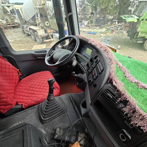 Quality Hydraulic Steering and Tyres Secondhand Trailer Parts for Sinotruk Chassis 30 for sale