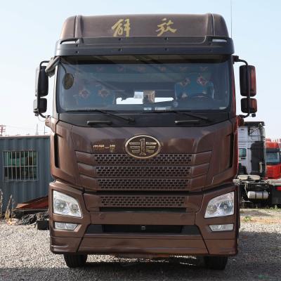 China Hydraulic Steering Diesel Tractor Trailer Towing Truck for Heavy Load Transportation for sale