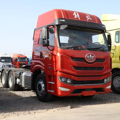China Hydraulic Steering Diesel Tractor Trailer Towing Truck for Heavy Load Transportation for sale