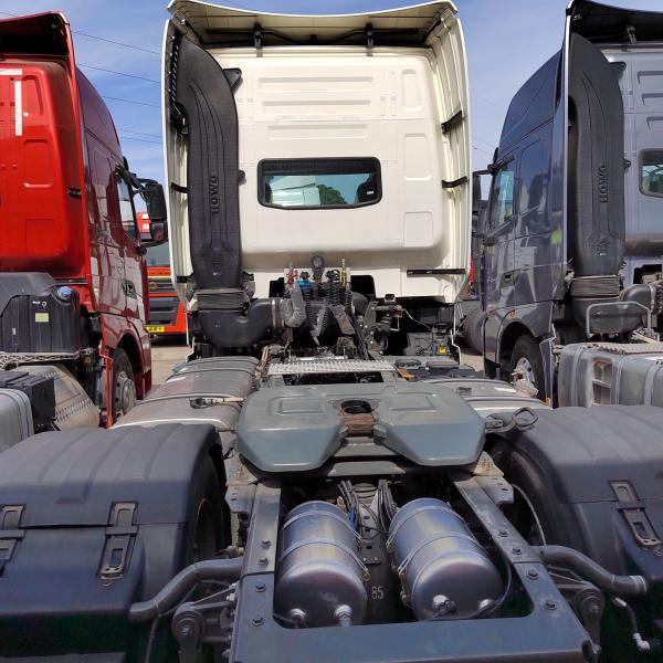 Quality Sinotruk Tractor Trailer with 400L Fuel Tank and Driver Seat Air Suspension Seat for sale