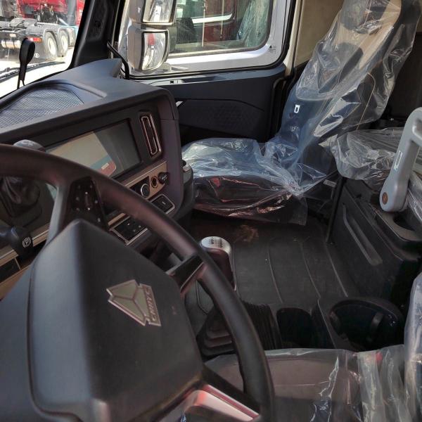 Quality Sinotruk Tractor Trailer with 400L Fuel Tank and Driver Seat Air Suspension Seat for sale