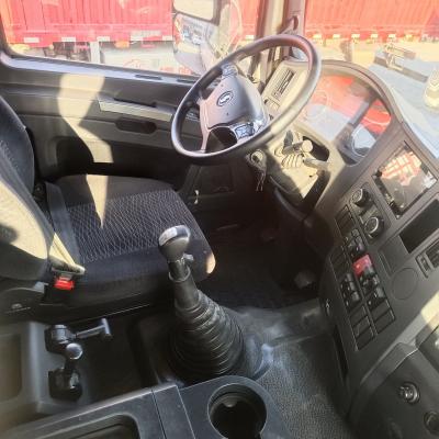 China Hydraulic Steering Shacman X3000 Heavy Duty Tractor Trailer for Towing High Horsepower for sale