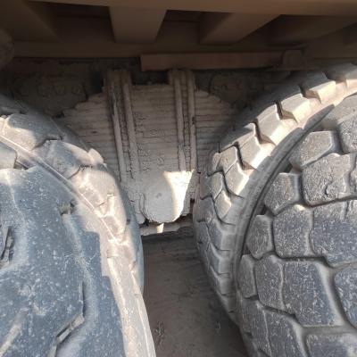 China Sinotruck Rhd Rechtsfahrer LHD 6X4 100t Lade- und Abstoßwagen Tipper-Truck für ≤5 Sitzplätze zu verkaufen