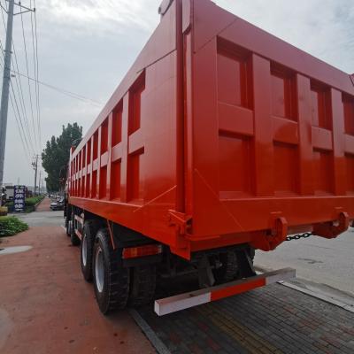 China Sinotruk Chassis 6X4 Dump Truck met banden en hydraulisch stuur 351-450 pk Te koop