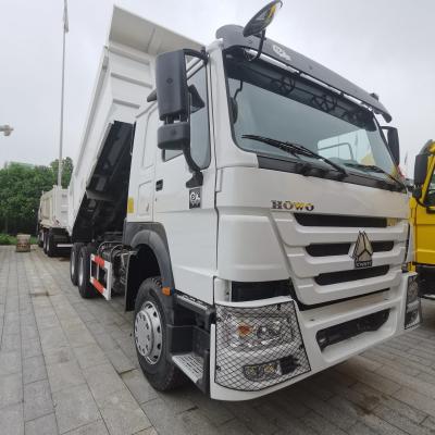 China Customized Sinotruk Chassis Dump Truck with Tubeless Tire Design and Power Assistance for sale