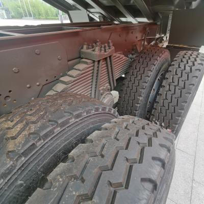 China Customized Sinotruk Chassis Dump Truck with Tubeless Tire Design and Power Assistance for sale