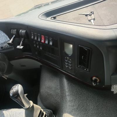China Sinotruk HOWO Nx 6X4 Dump Truck 12 Wheel Tipper Truck 8.5x2.6x3.6m voor prestaties Te koop