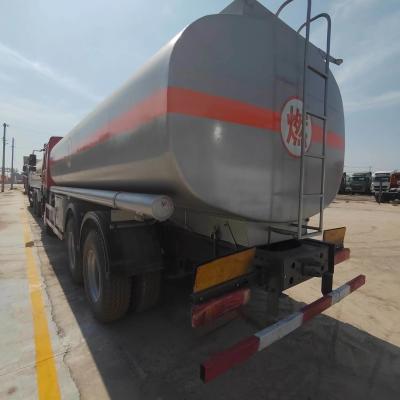 Cina Sinotruk HOWO 6X4 336HP 15cbm Camione cisterna a vuoto Camione fognaria Modello Zz1257n4641W con 1 in vendita