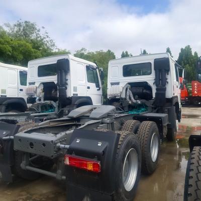 Cina Sitrak 6X4 HOWO Camion-trattore per il trasporto e la consegna di merci in acciaio al carbonio in vendita