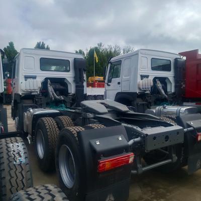 Cina Sitrak 6X4 HOWO Camion-trattore per il trasporto e la consegna di merci in acciaio al carbonio in vendita