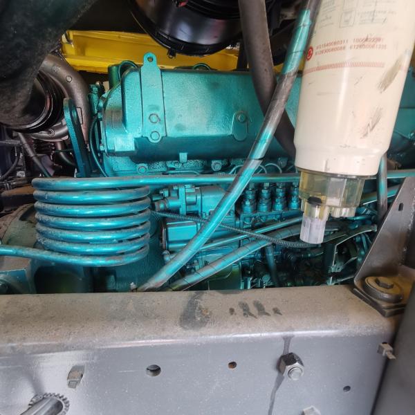 Quality Sinotruck Used Dump Truck with Hydraulic Power Steering and Carbon Steel Cargo for sale