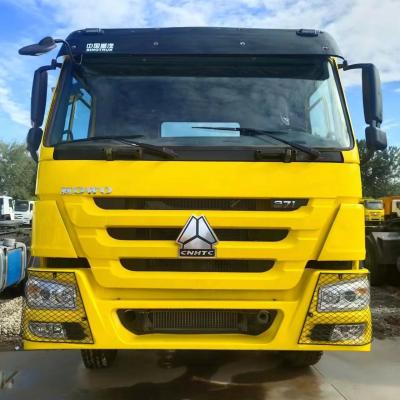 Cina Capacità di carico 21-30 t Sinotruk Dump Truck con pneumatici da 371 CV e sistema di sterzo idraulico in vendita
