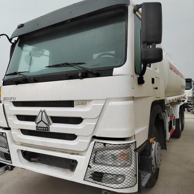 Cina Sinotruk Chassis 20tons usato HOWO 6X4 camion di consegna dell'acqua camion cisterna dell'acqua camion con pneumatici in vendita