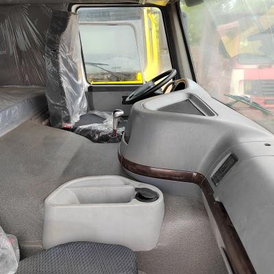 Cina 20m sup3 Casella di carico in acciaio al carbonio HOWO Camionetto di consegna dell'acqua per il trasporto di merci pesanti in vendita