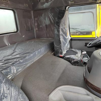 Cina 20m sup3 Casella di carico in acciaio al carbonio HOWO Camionetto di consegna dell'acqua per il trasporto di merci pesanti in vendita