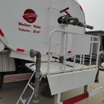Cina Sinotruk HOWO 6X4 camion di consegna dell'acqua con standard di emissione Euro 3 in vendita