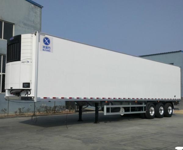 Quality Carbon Steel Cargo Box Refrigerated Truck Trailer for Safe Seafood and Meat for sale