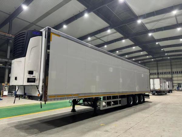 Quality Carbon Steel Cargo Box Refrigerated Truck Trailer for Safe Seafood and Meat for sale