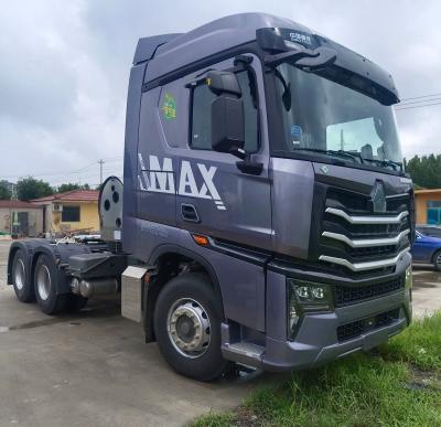 Cina 2024 Sinotruk HOWO LNG Tractor Head per il trasporto a lunga distanza Dimensione 7,81m*2,53m*3,98m in vendita