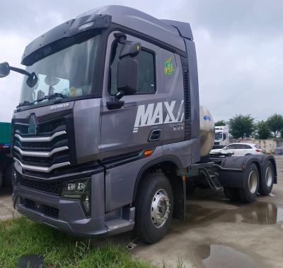 China 2024 Chinese zware HOWO 6X4LNG540HP Automatische Transmissie Traktor Transport Truck Te koop