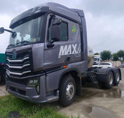Cina 2024 HOWO 6X4LNG540HP Trattoria a trasmissione automatica Camione da trasporto e basso costo di spedizione in vendita