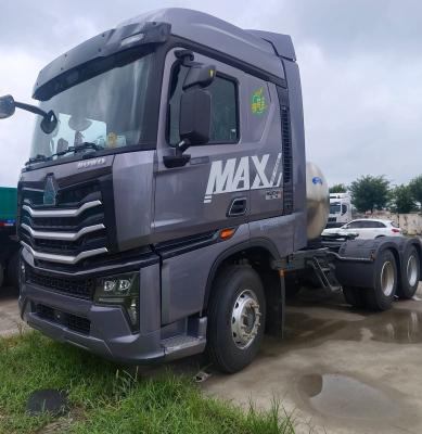 China 2024 HOWO 6X4/4X2LNG540HP Automatische transmissie tractie transport vrachtwagen te koop Te koop